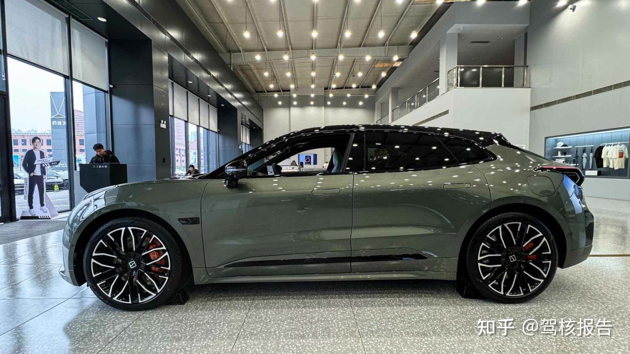 到底该选哪一款？全新极氪001 Model Y全方位对比评测 - 知乎