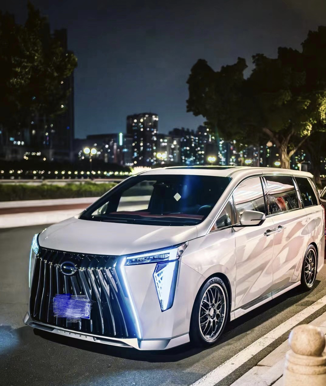 换车党的经验心得：别克GL8与广汽传祺M8的较量 - 知乎