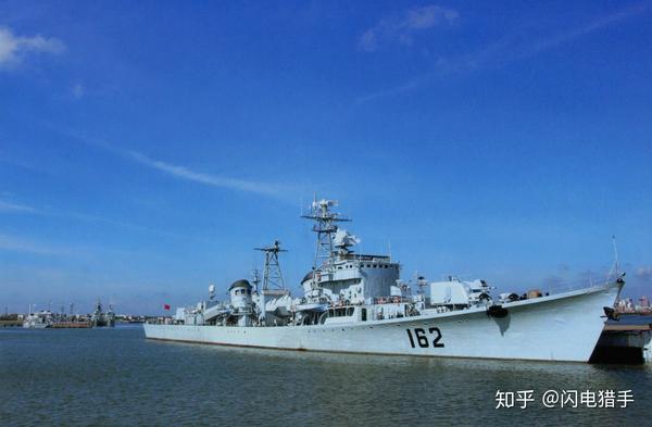 老舰传奇——中国051型导弹驱逐舰 - 知乎
