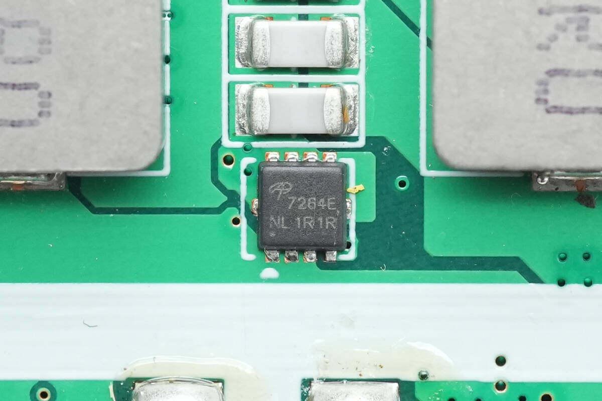 拆解报告：哈弗酷狗前装50W车载无线充电模块 - 知乎