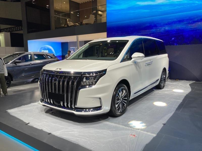 首款3DHT智慧电混 江淮瑞风RF8广州车展开始预售 - 知乎