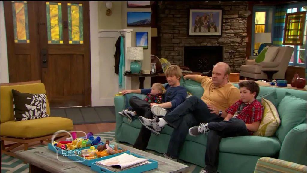 美式家有儿女”-查莉成长日记Good Luck Charlie全4季，很适合孩子学习英语，提高听力 - 知乎