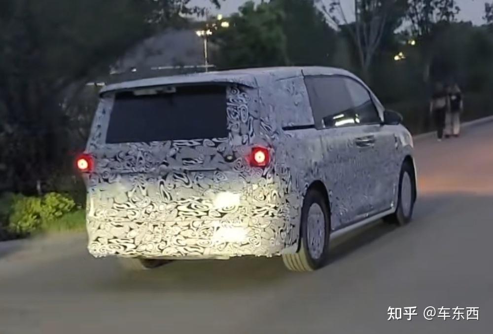 疑似鸿蒙智行首款MPV谍照曝光，华为五菱或采用HI模式合作 - 知乎