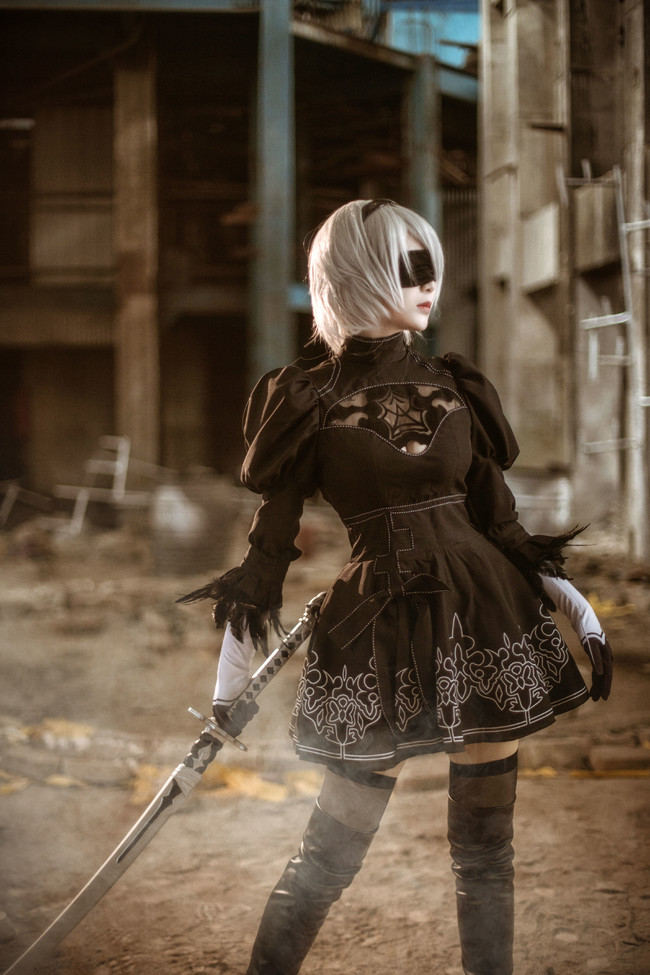 2B小姐姐COS精选 真的没拿游戏CG骗你！ - 知乎