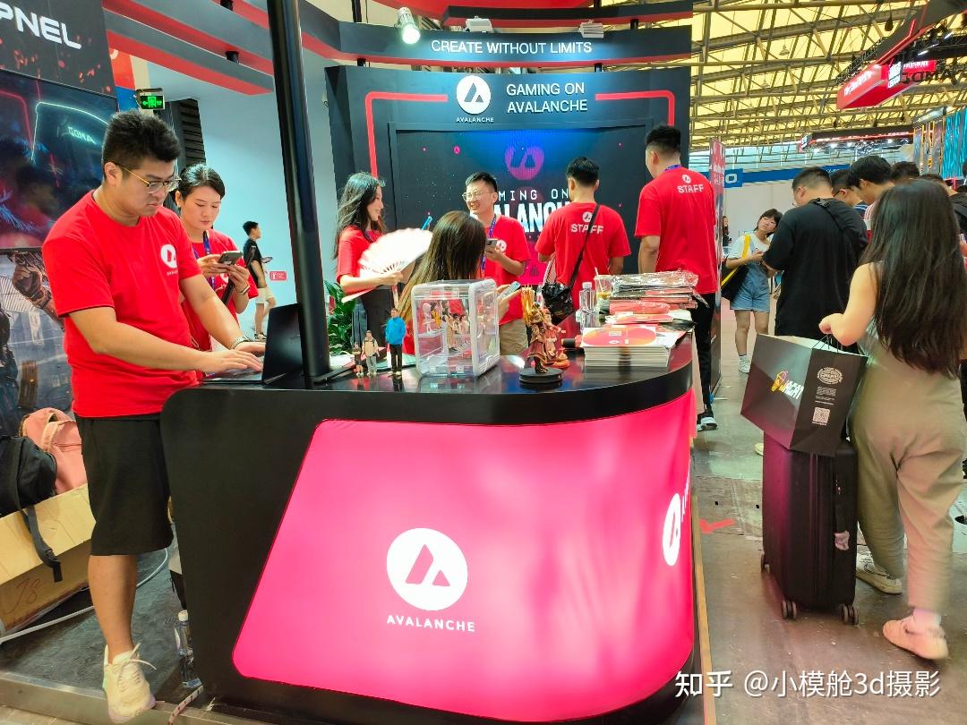 CJ展现场探秘：Coser体验小模舱4K全景拍摄技术 - 知乎