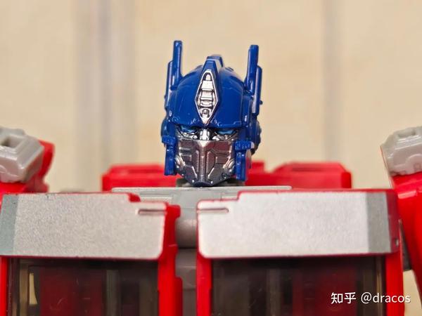 赶鸭子上架——SS-BB102 V级变七擎天柱 - 知乎