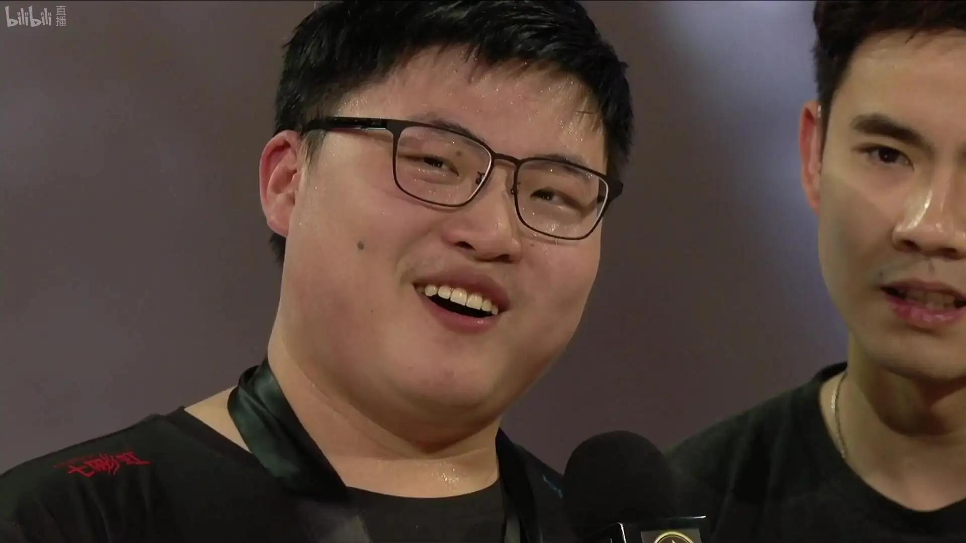 LOL：Uzi内涵Smlz被喷，这句话让人心寒，Uzi真被BLG整怕了？ - 知乎