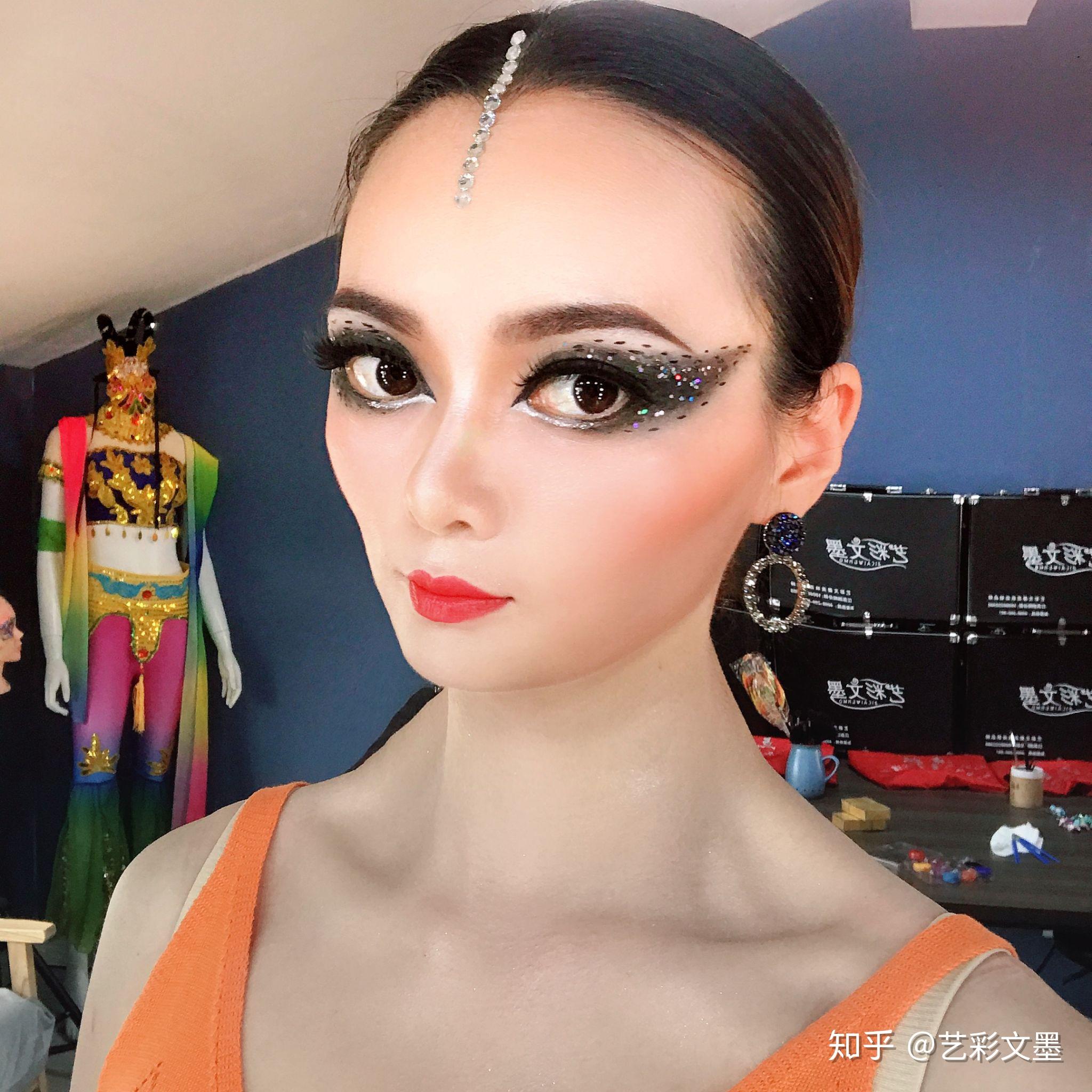 舞台妆 知乎