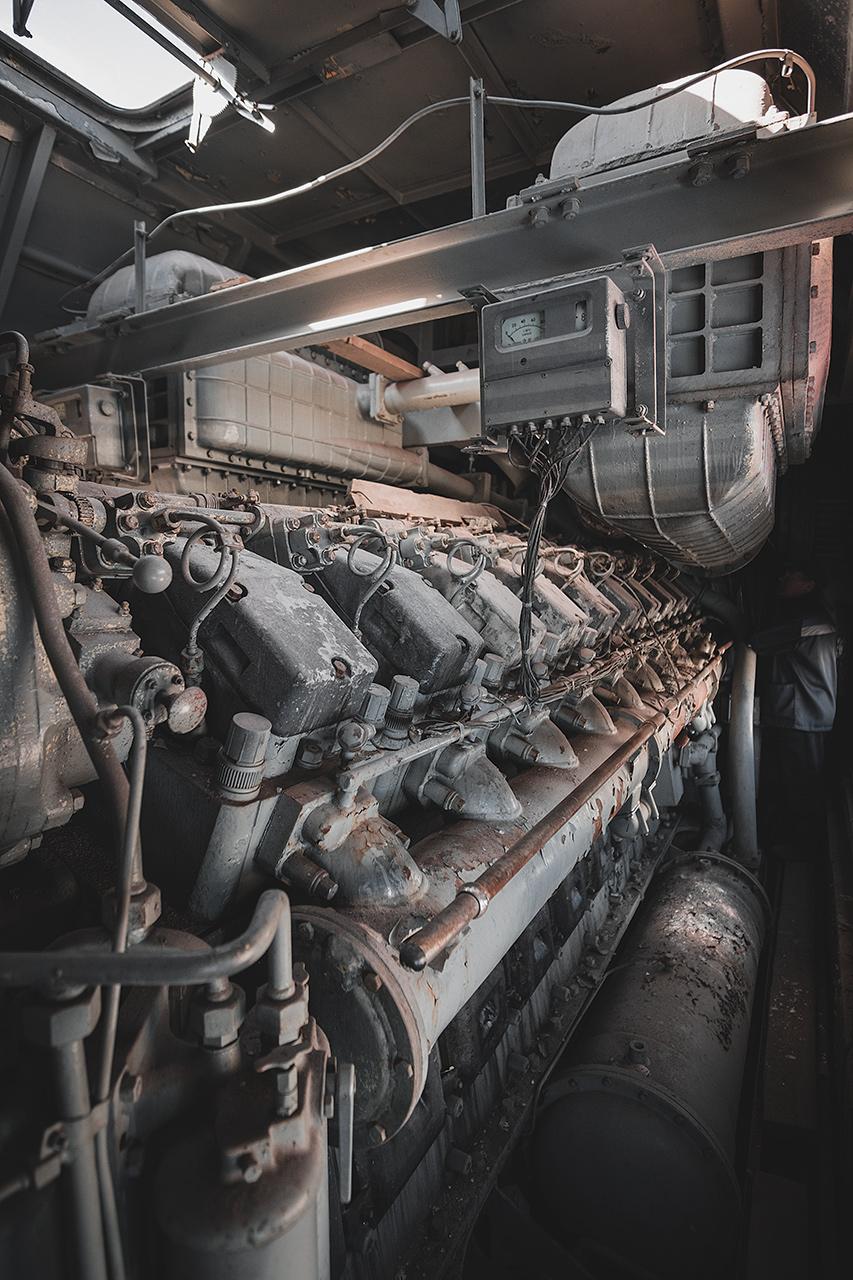 【内燃机车科普】至今仍然是内燃机车的速度记录保持者——TEP80型 - 知乎