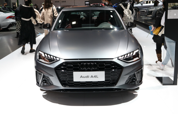 配置大调，新增星空版，2023款奥迪A4L实力如何？ - 知乎
