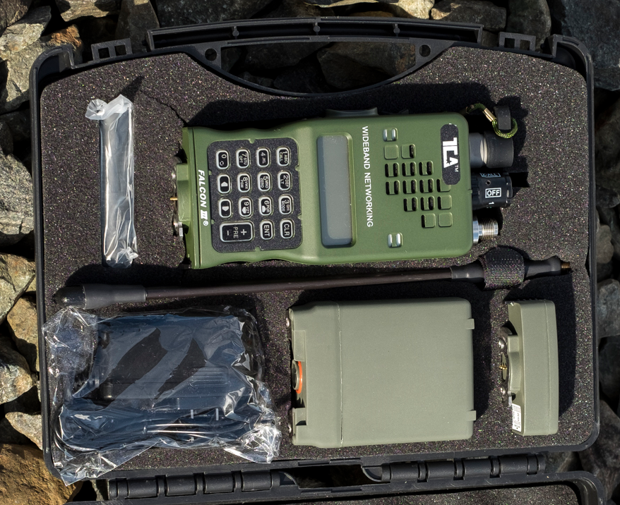 评测 | 看看老外是怎么评价这款装B神机TCA PRC-152的 - 知乎