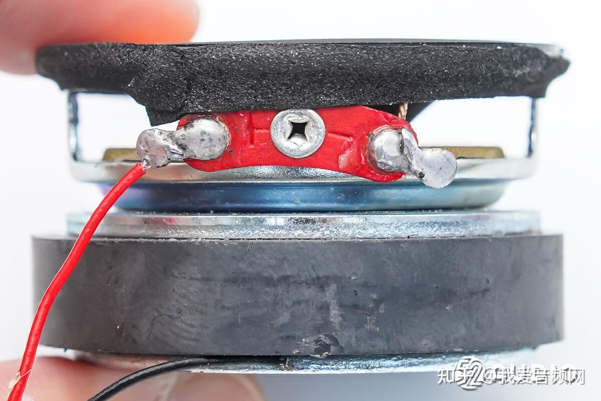 BYZ KO7透明机甲蓝牙音箱拆解，独特透明外壳设计，音乐律动灯效 - 知乎