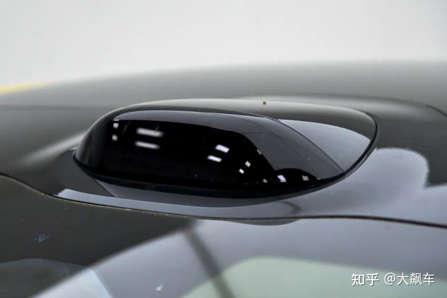 小米SU7 Ultra：情绪价值拉满！这就是雷总的诚意？ - 知乎