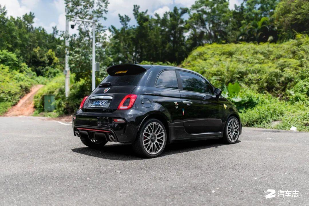 试驾国内绝对稀有的ABARTH 595，它马力不大却超刺激？ - 知乎