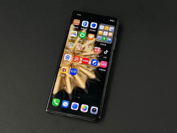 荣耀Magic V2拆解报告：轻薄牺牲配置，折痕无法避免 - 知乎