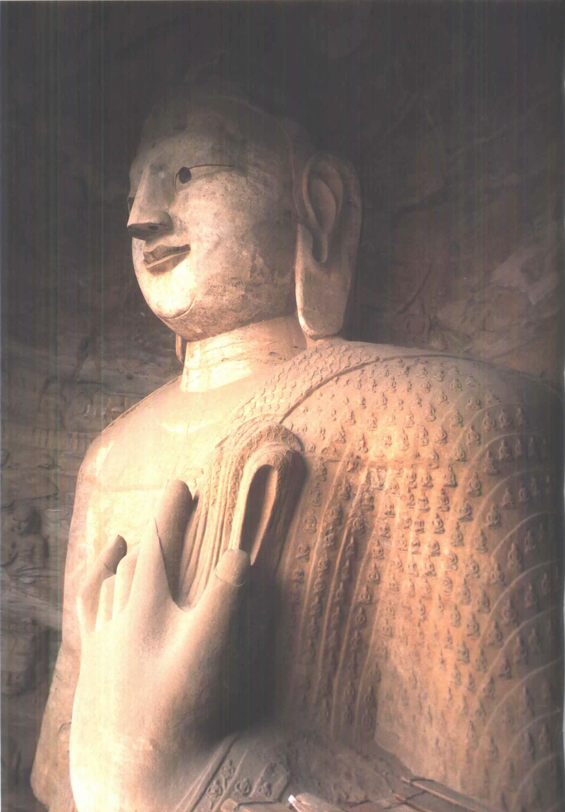 【石现佛国，壮美云冈】云冈石窟-第1期“昙曜五窟”-第18窟：大佛袈裟雕千佛，十弟子神态感人【高清大图】 - 知乎