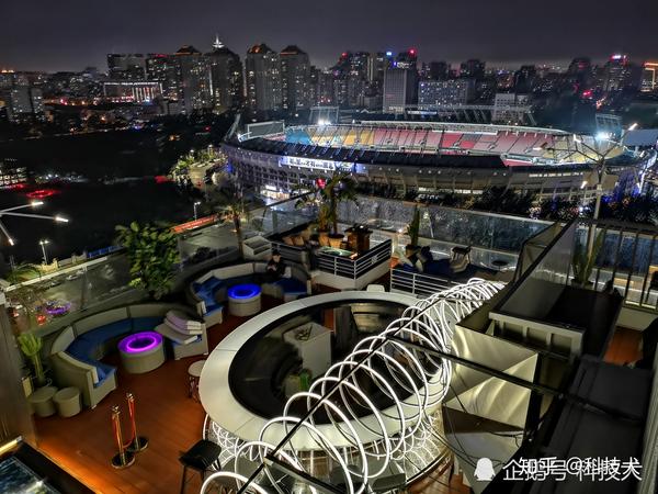 荣耀10GT版AIS手持超级夜景功能实拍样张：“夜拍王”来了 - 知乎