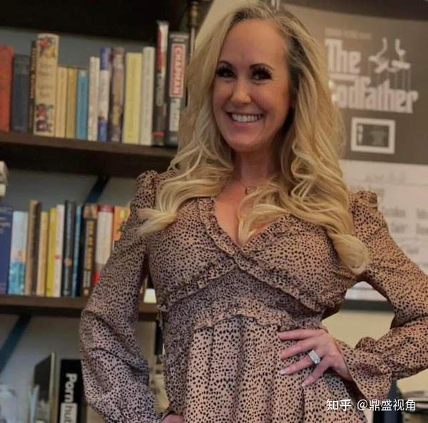 布兰迪·洛夫brandi Love英国和波兰血统的特色舞者 知乎