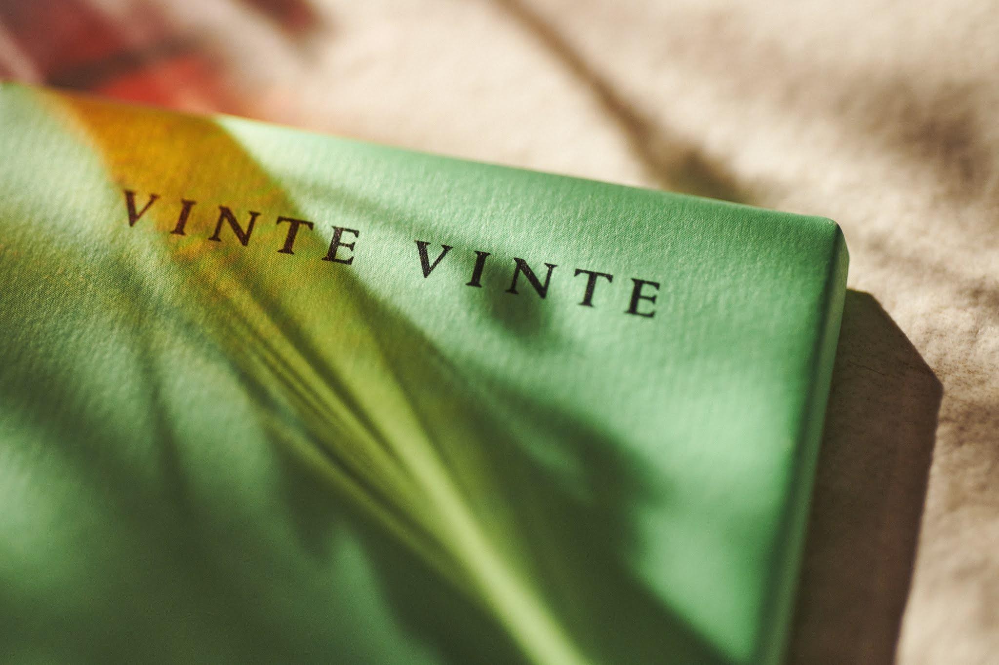 简约的高级感！Vinte Vinte巧克力包装设计 - 知乎