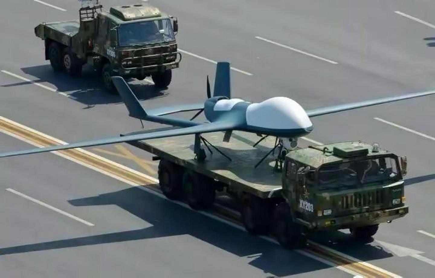 中国军队BZK-005侦查型无人机抵近围观美军航母到底什么来头？ - 知乎