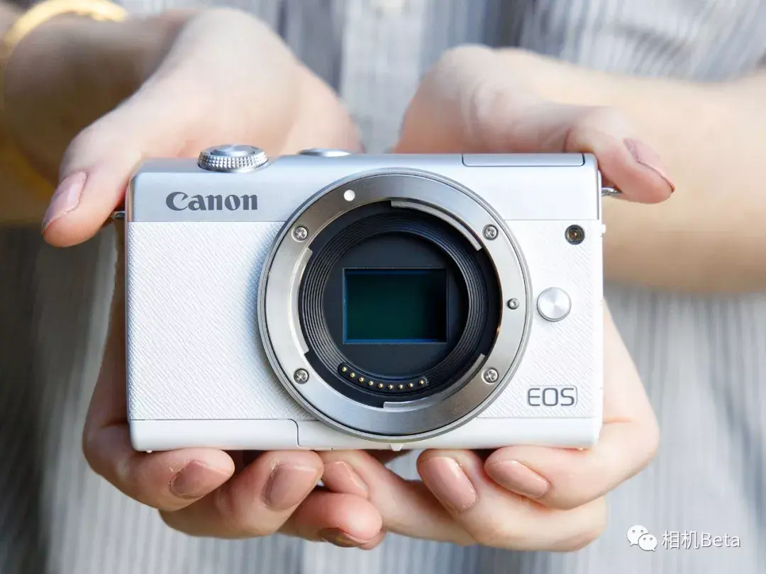 套机要价549美元！佳能EOS M200正式发布 - 知乎