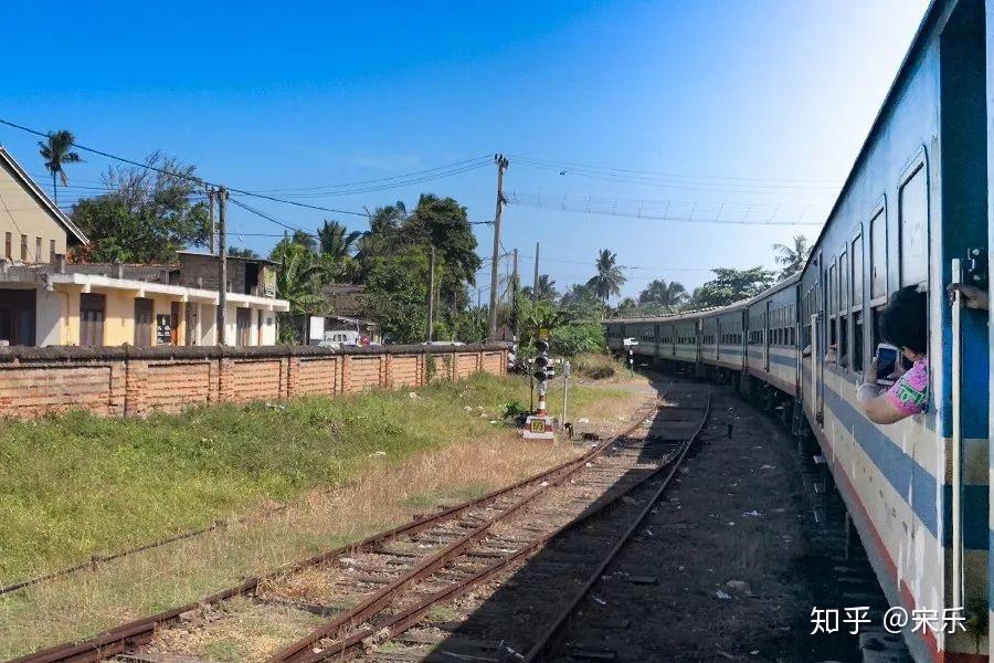 印象斯里兰卡（七）：千与千寻的海上小火车 - 知乎