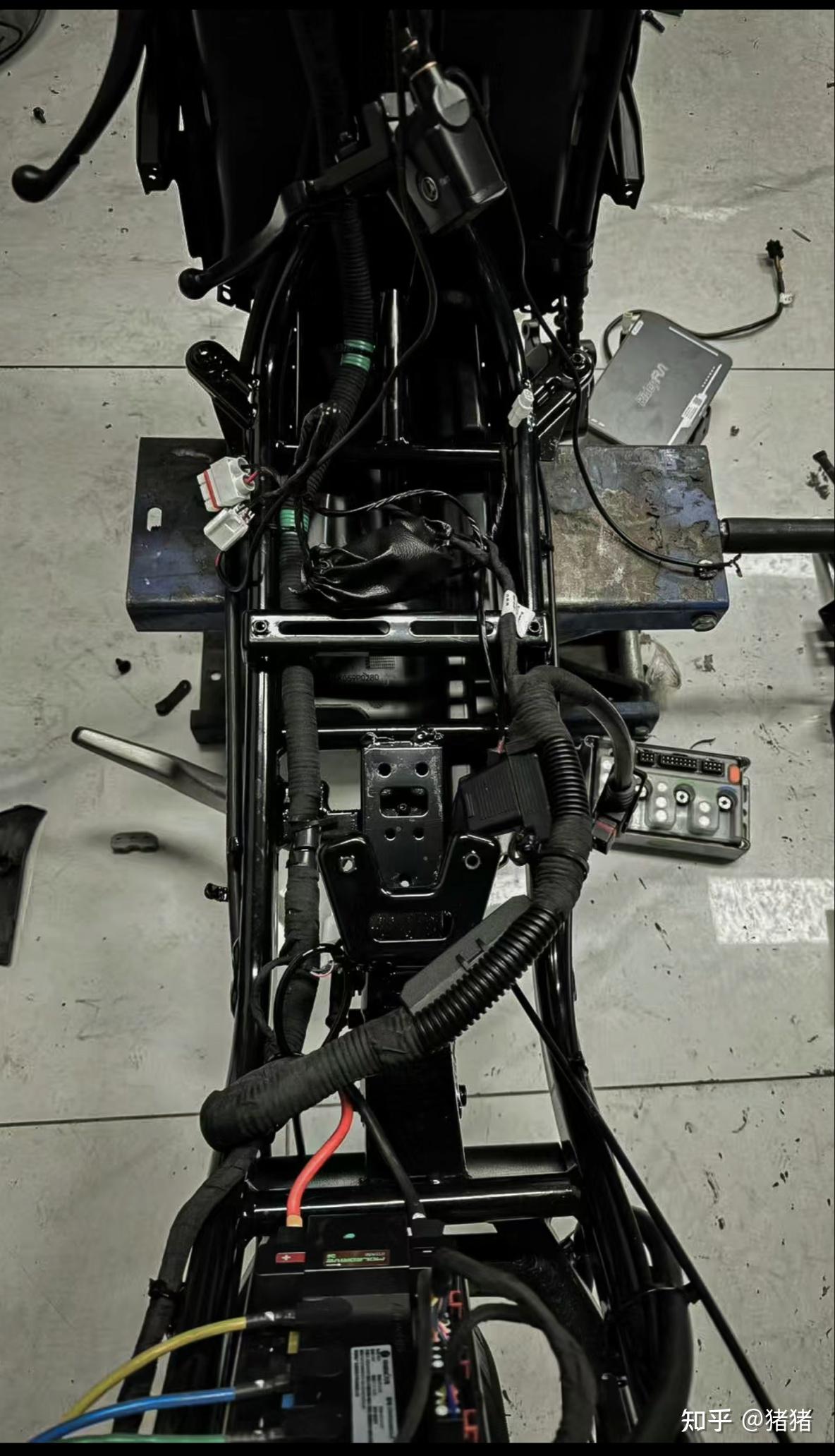 2023九号电自天花板dz110p - 知乎