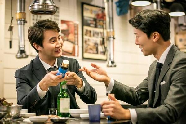 柳叶刀:没有一口酒是无辜的,74万人因酒患癌,别再拿它养生 知乎