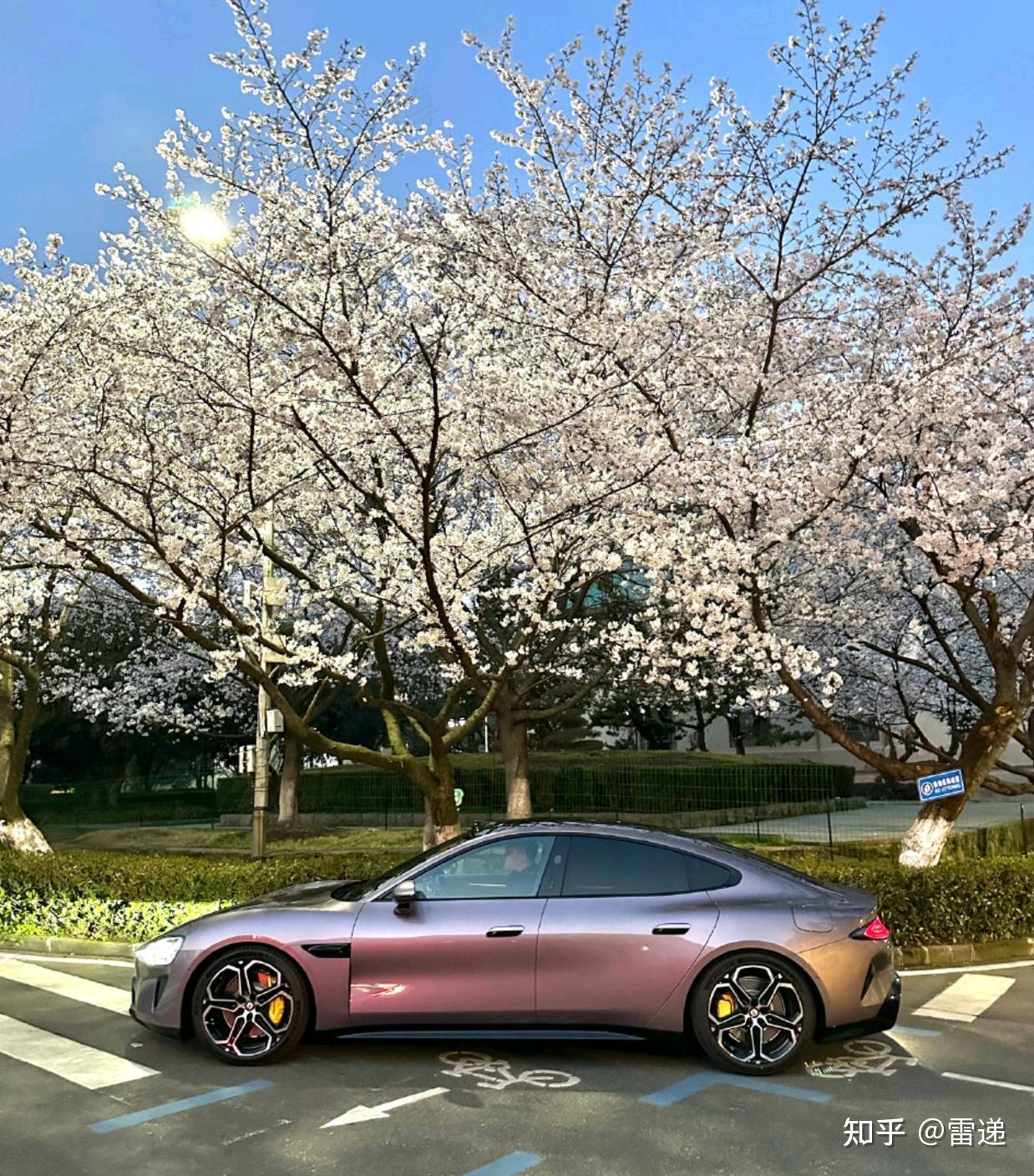 雷军：小米SU7标准版配置远超Model 3 定价上有些压力 - 知乎