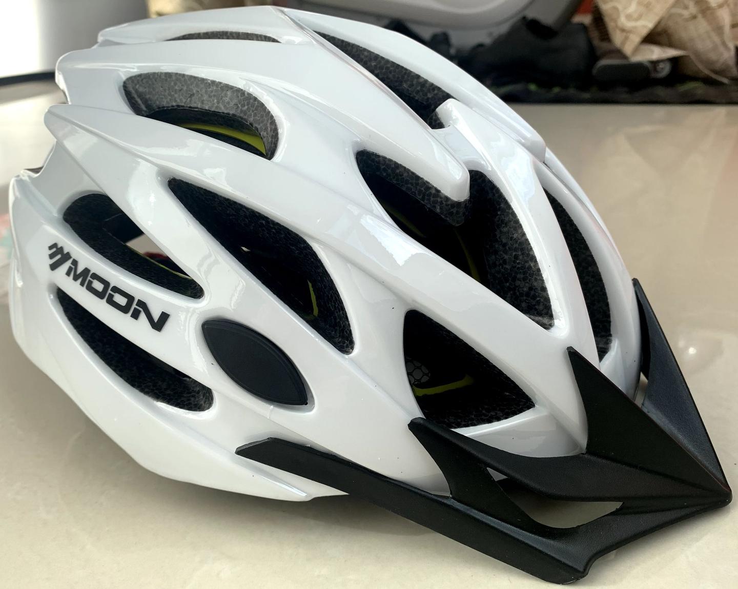 MOON头盔 MV29 MIPS版 细节展示 - 知乎