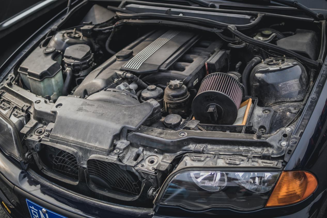 旅途 | 宝马e46touring，结缘于鸟巢边的回眸 - 知乎