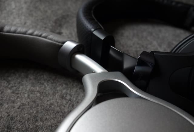 外形、音质深度对比！索尼MDR-1AM2对比MDR-1A（限量版） - 知乎