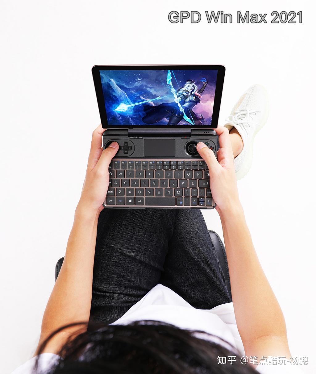 掌上游戏本GPD WIN Max 2与初代GPD WIN Max 2021相比，究竟有哪些区别？一文读懂