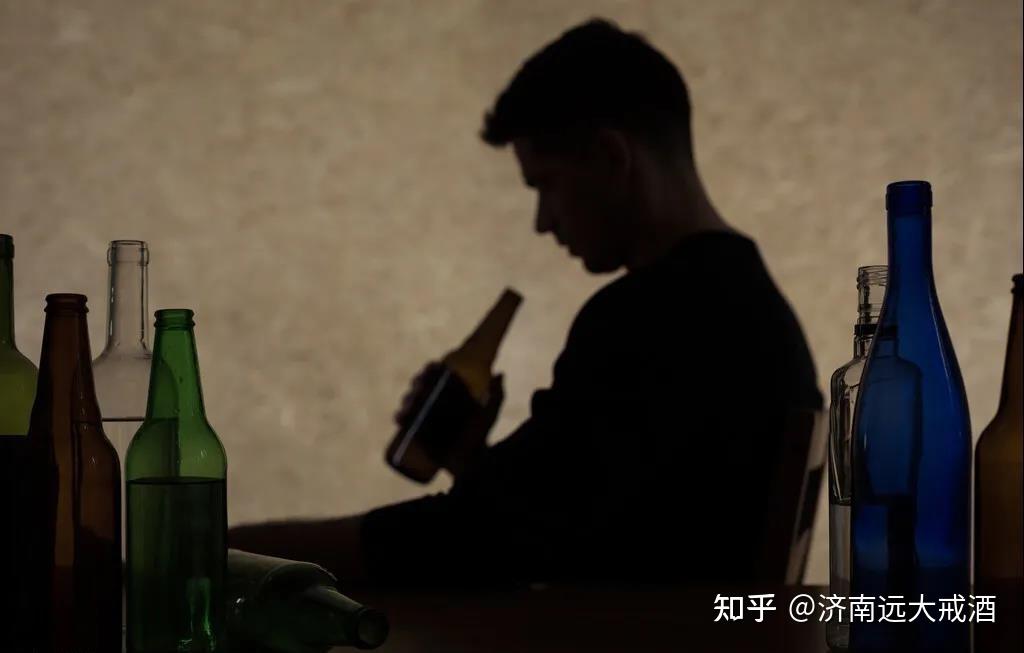 酒精中毒症状有哪些?出现这些情况需要马上就医! 知乎