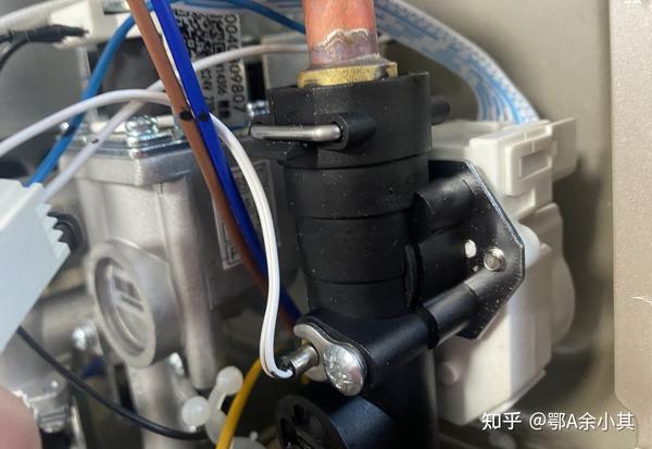 《干掉热水器云评测》(十一)海尔入门级别热水器JSQ-16JM6（12T）-海尔千元级别带水量伺服热水器 - 知乎