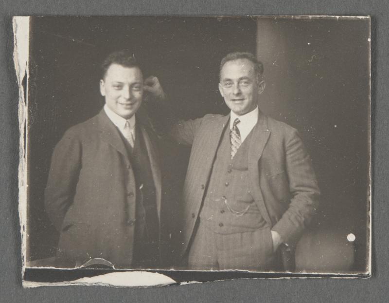 连爱因斯坦都害怕的最毒舌科学家，但更可怕的却是他走近你的实验室 - 知乎