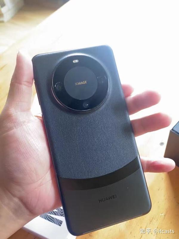 荣耀Magic6 Pro与华为Mate60 Pro+对决：谁才是高端旗舰手机之王？