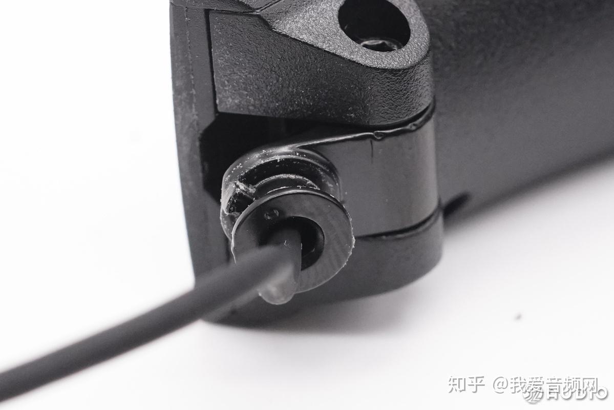 拆解报告：神秘降噪头戴蓝牙耳机丨内置佩戴检测芯片 - 知乎