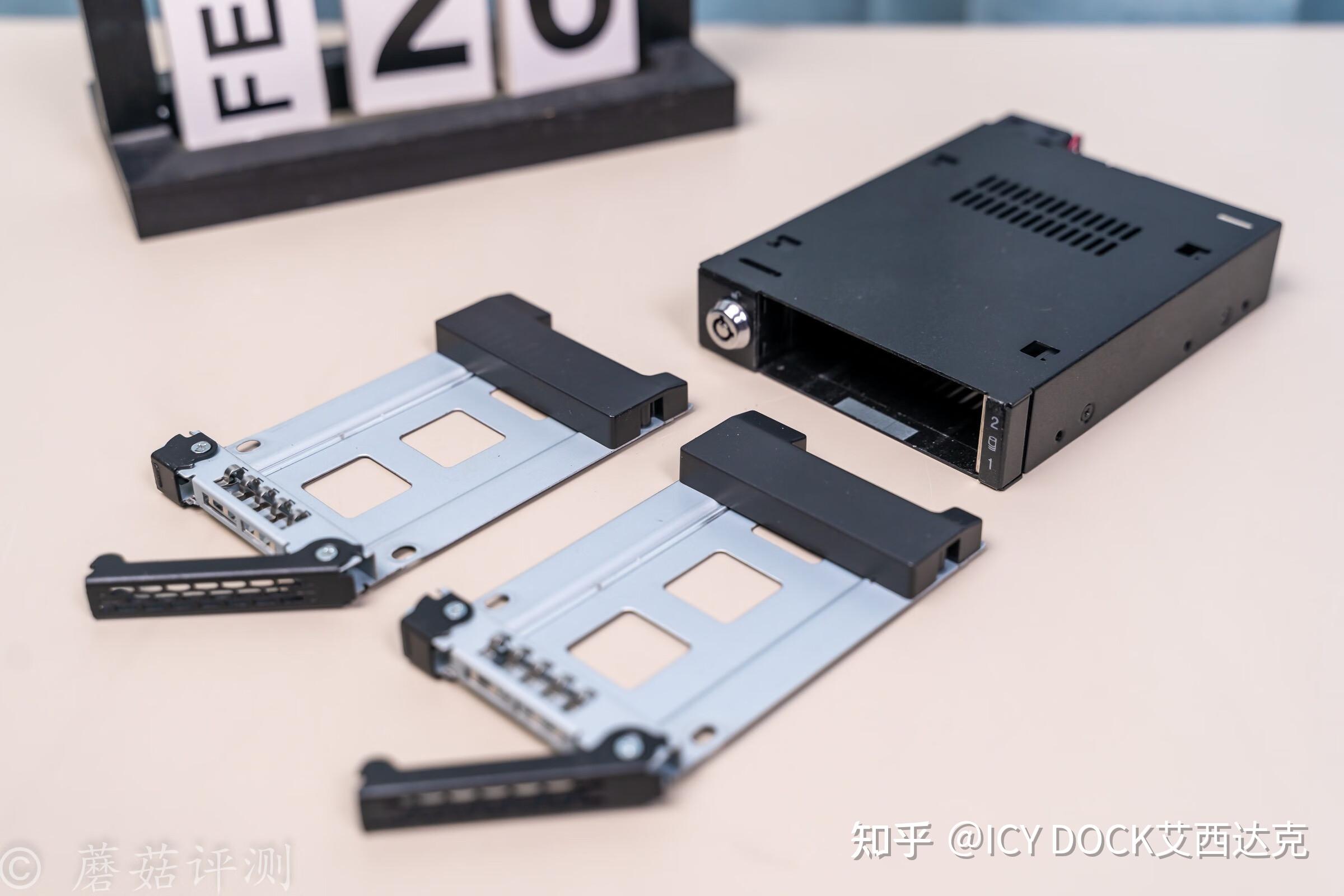 3.5寸硬盘仓玩法，拓展U2固态存储、2盘位U.2固态硬盘抽取盒评测 - 知乎