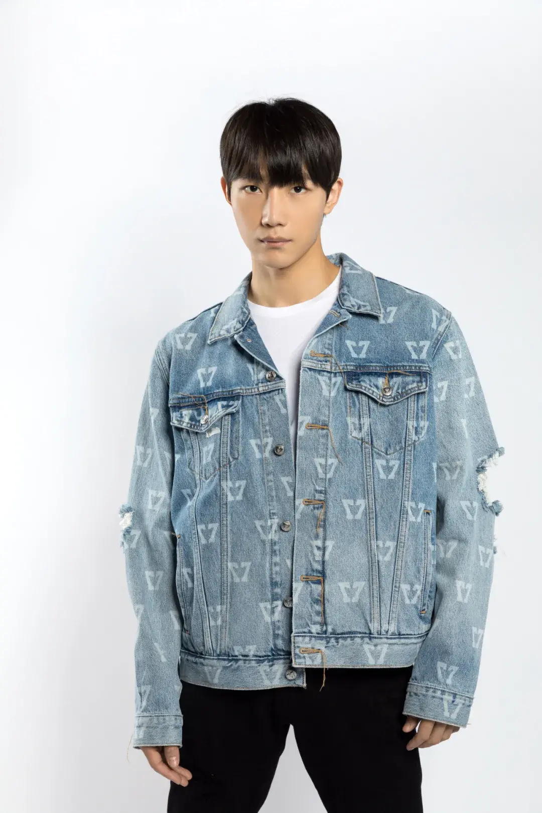 专访 | CORSAK胡梦周：我这五年没白过 - 知乎