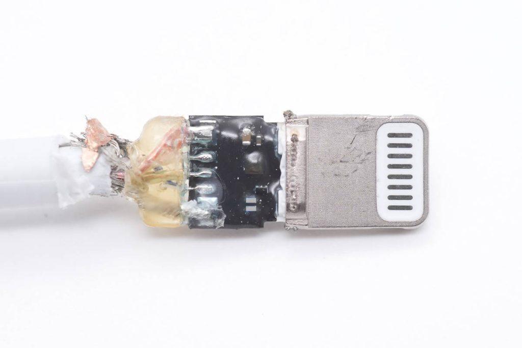 拆解报告：Apple苹果新款USB-C to Lightning线A2561 - 知乎