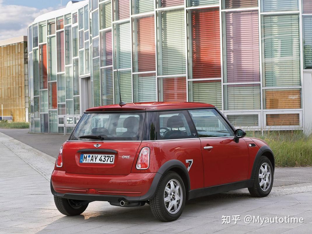 试驾MINI Cooper R50：大号玩具车的快乐，要上手才知道 - 知乎