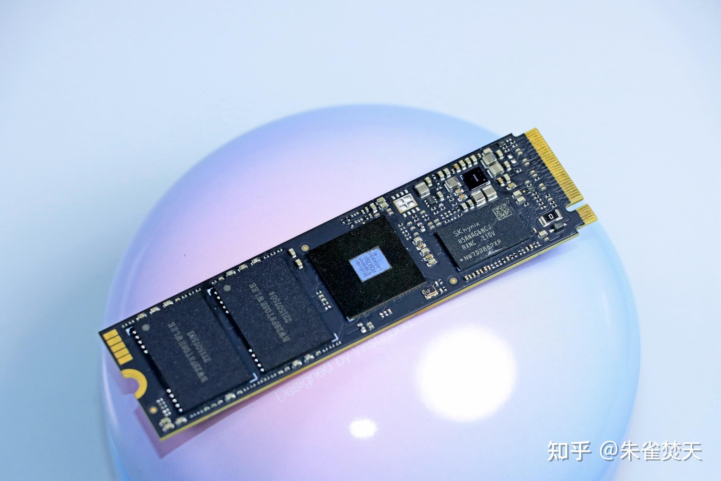 宏碁掠夺者 GM7000 4TB 实测，内容创作者与顶级玩家的辅助利器 - 知乎