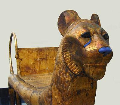 埃及国家博物馆，馆藏文物(2)图坦卡蒙层层嵌套黄金棺、香水瓶、椅床等家具、珠宝首饰【200多幅图】 - 知乎