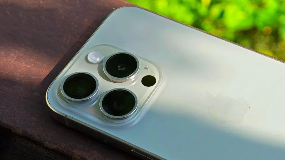 5499的 iPhone 16 Pro 确实划算，但我劝你别冲动 - 知乎