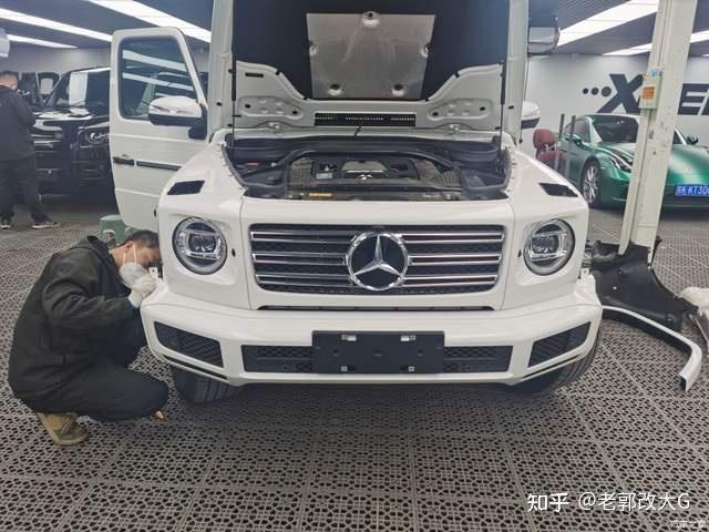 白色奔驰G500华丽蜕变AMG G63，搭配哑光车衣质感十足 - 知乎