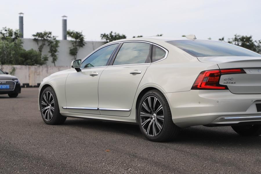 沃尔沃S90：最高降9万，你们怎么还买奥迪A6L？ - 知乎