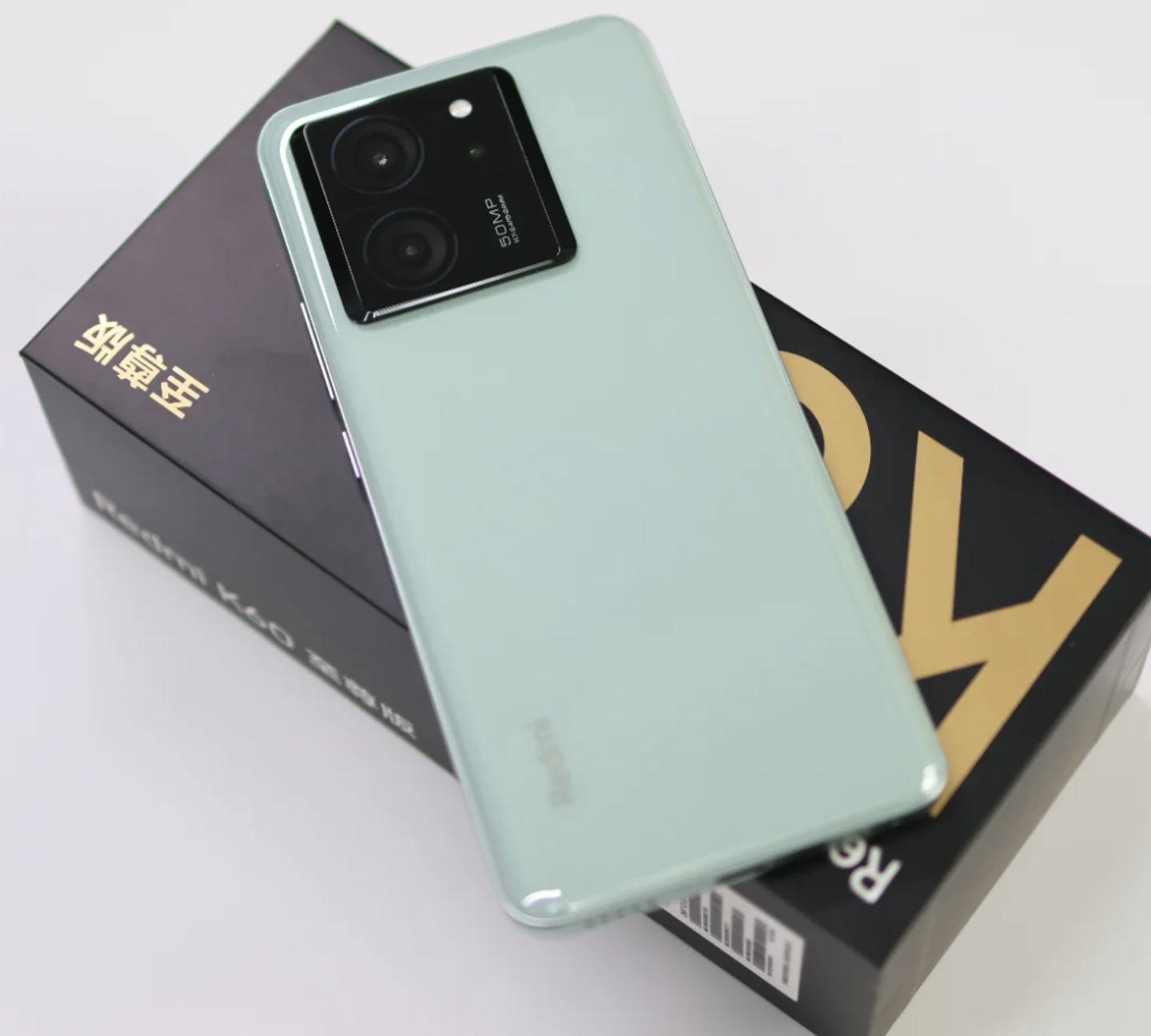 2023年双十一红米k60pro会降价吗？红米k60pro和至尊版对比怎么选？红米k60pro和至尊版哪个好？红米k60pro值得入手吗？