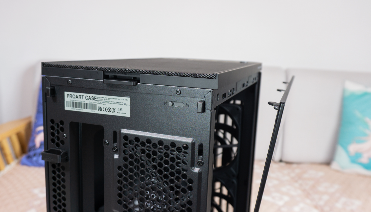华硕ProArt PA401机箱好用吗？装机体验如何？