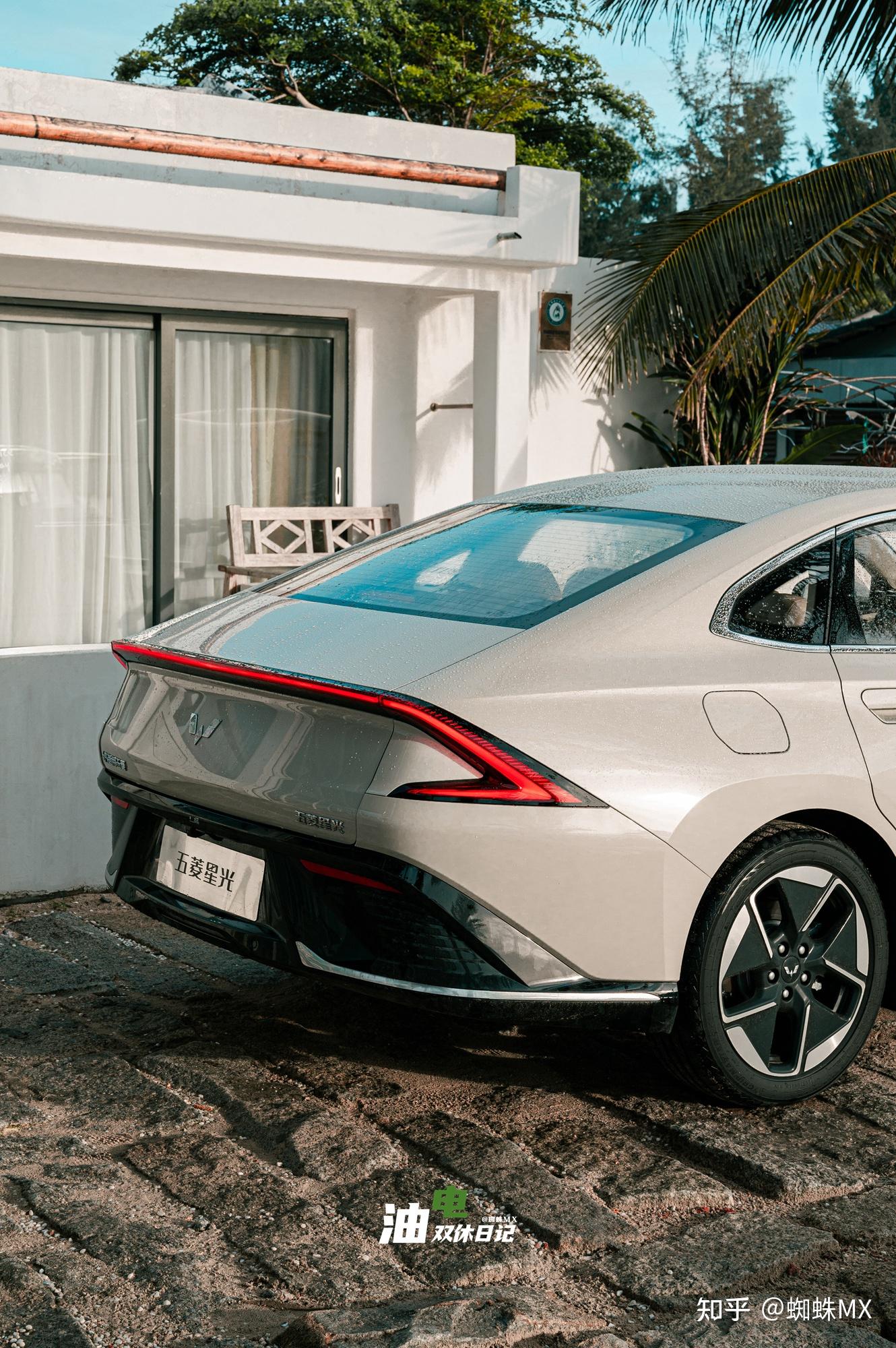 9.38万起！亏电油耗3.98L，五菱星光广州车展正式预售 - 知乎